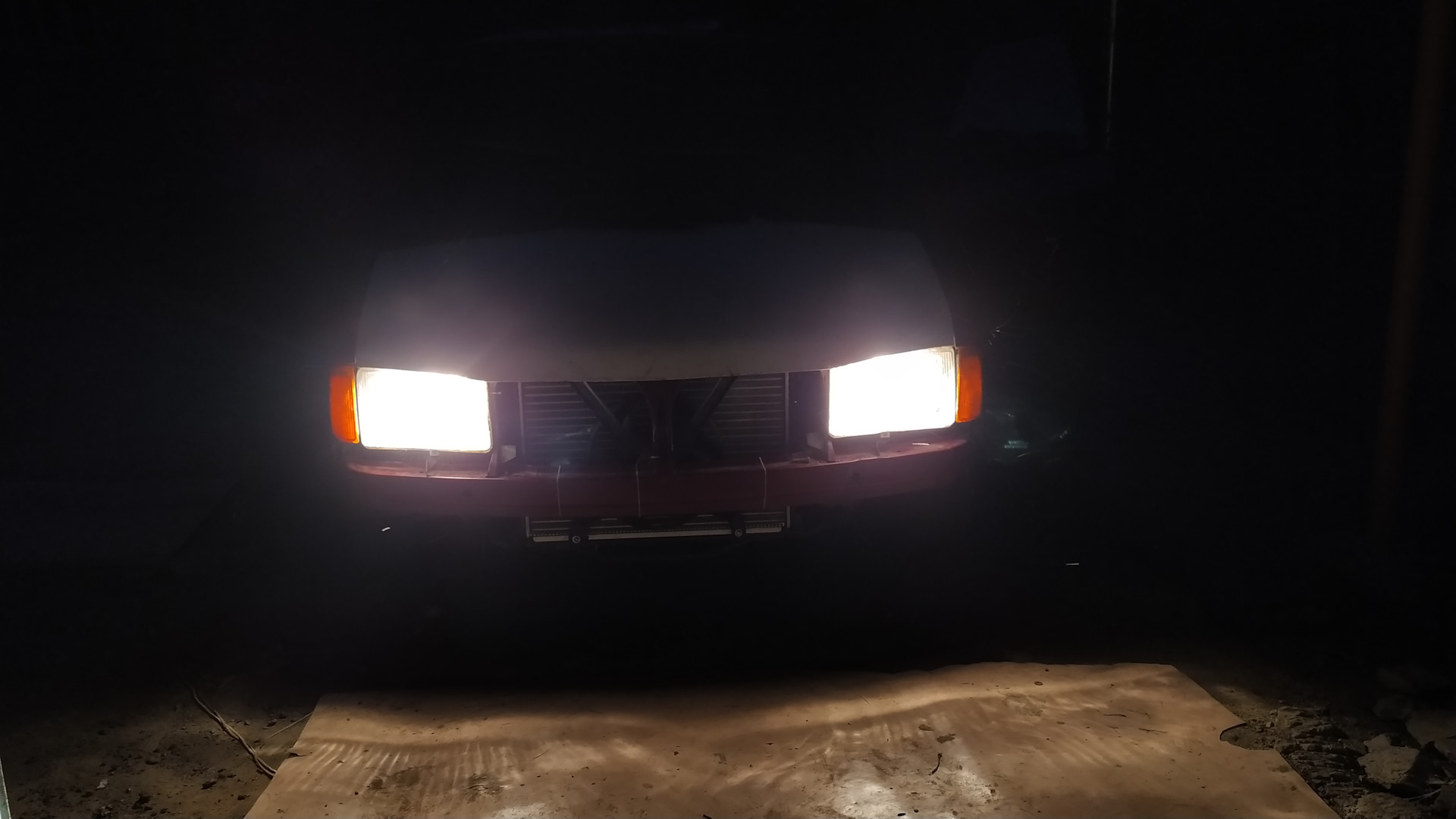 Интересные фары — Москвич 2141, 2 л, 1992 года | аксессуары | DRIVE2