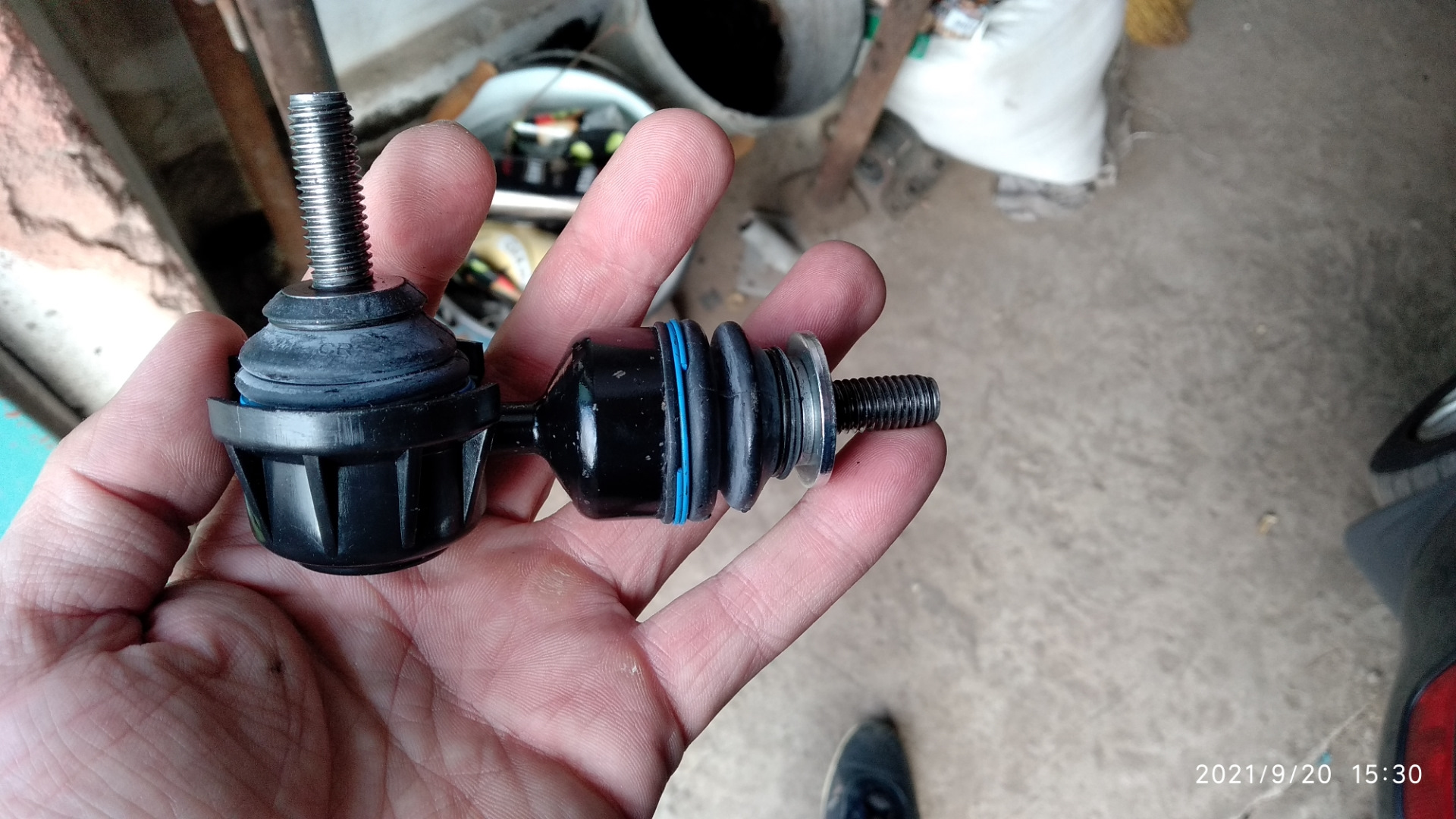 Замена стоек заднего стабилизатора — Ford Focus Hatchback II, 1,6 л ...