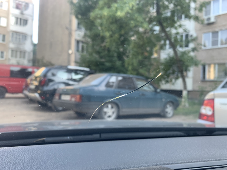 Атермальная тонировка = лопнувшее лобовое стекло — Volkswagen Golf Mk7 ...