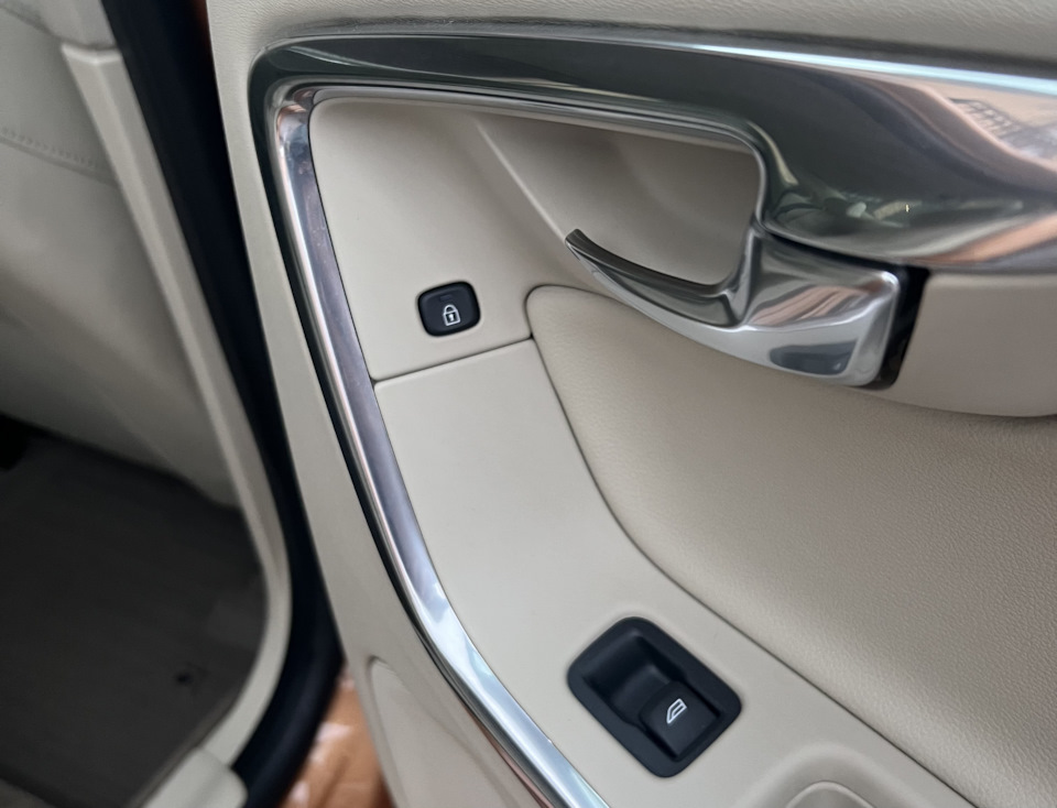 Выставил в Продажу! — Volvo S60 (2G), 2,5 л, 2012 года | продажа машины ...