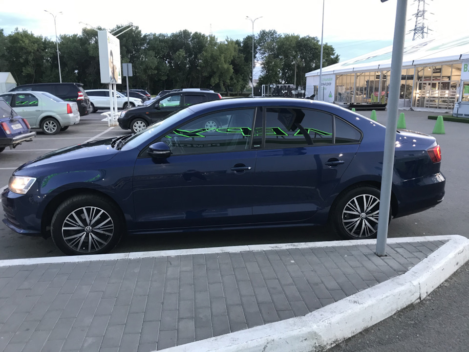 Брызговики — Volkswagen Jetta VI, 1,6 л, 2017 года | другое | DRIVE2