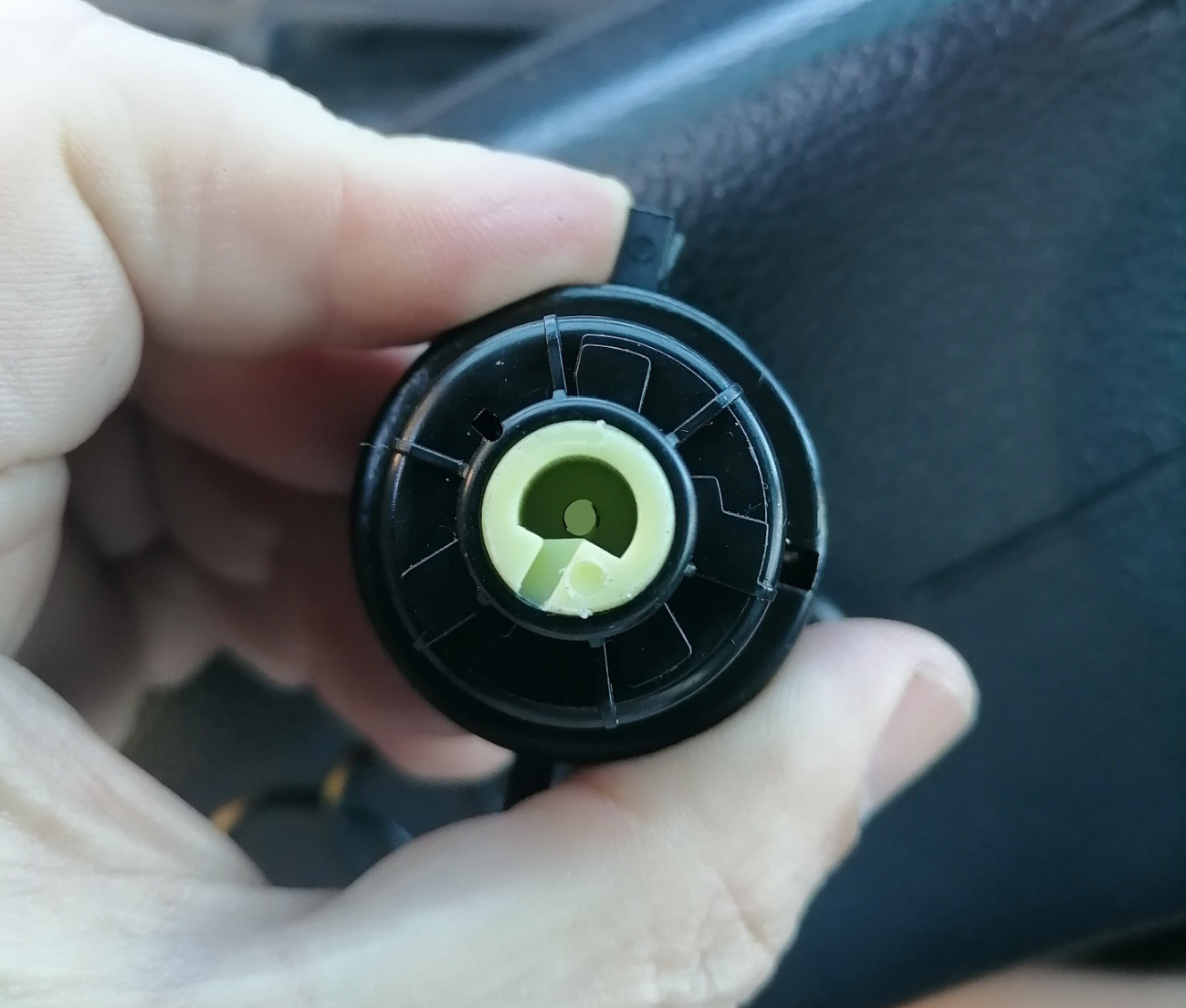 Подскажите по оригинальной контактной группе… — Audi A6 (C4), 2 л, 1995 ...