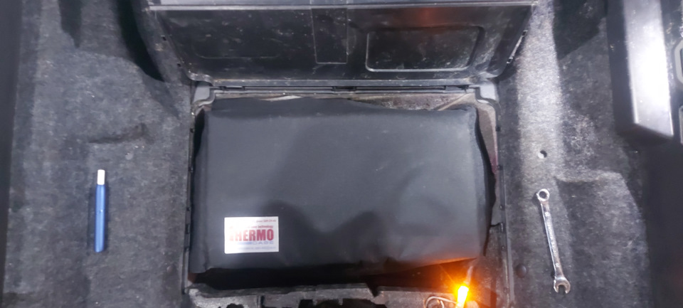 Первая "мистическая" поломка. Обогрев аккумулятора — Audi Q5 (1G), 2 л ...