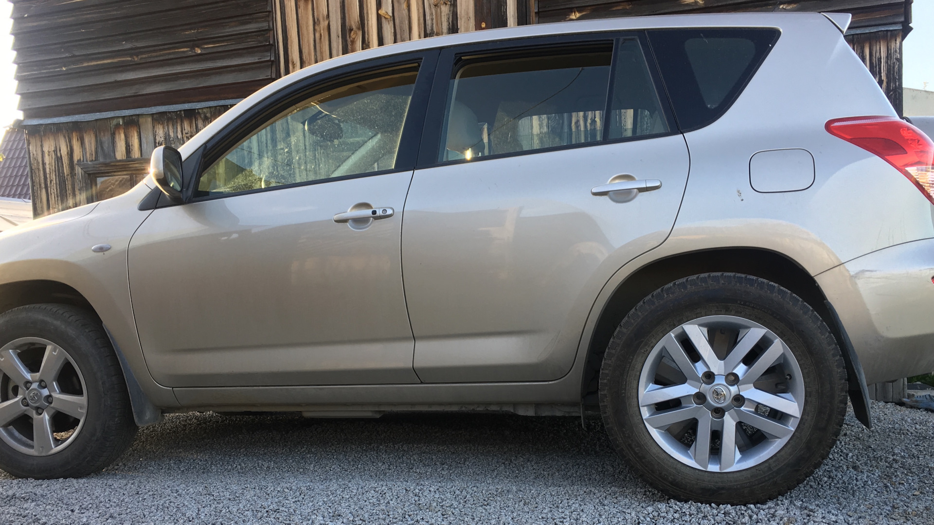 Toyota RAV4 (III) 2.0 бензиновый 2008 | 2008 1AZ-FE U140F на DRIVE2