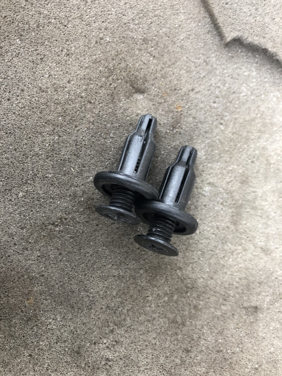 GD7A50EA1 КЛИПСА КРЕПЕЖНАЯ 1 MAZDA | Запчасти на DRIVE2