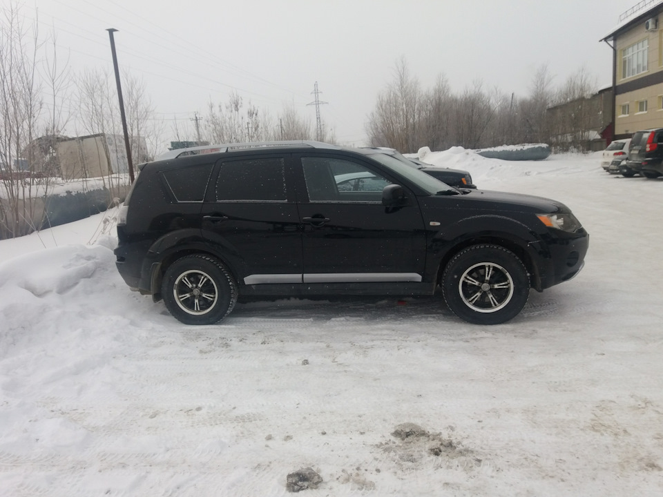 Затонировал — Mitsubishi Outlander XL, 2,4 л, 2008 года | тюнинг | DRIVE2