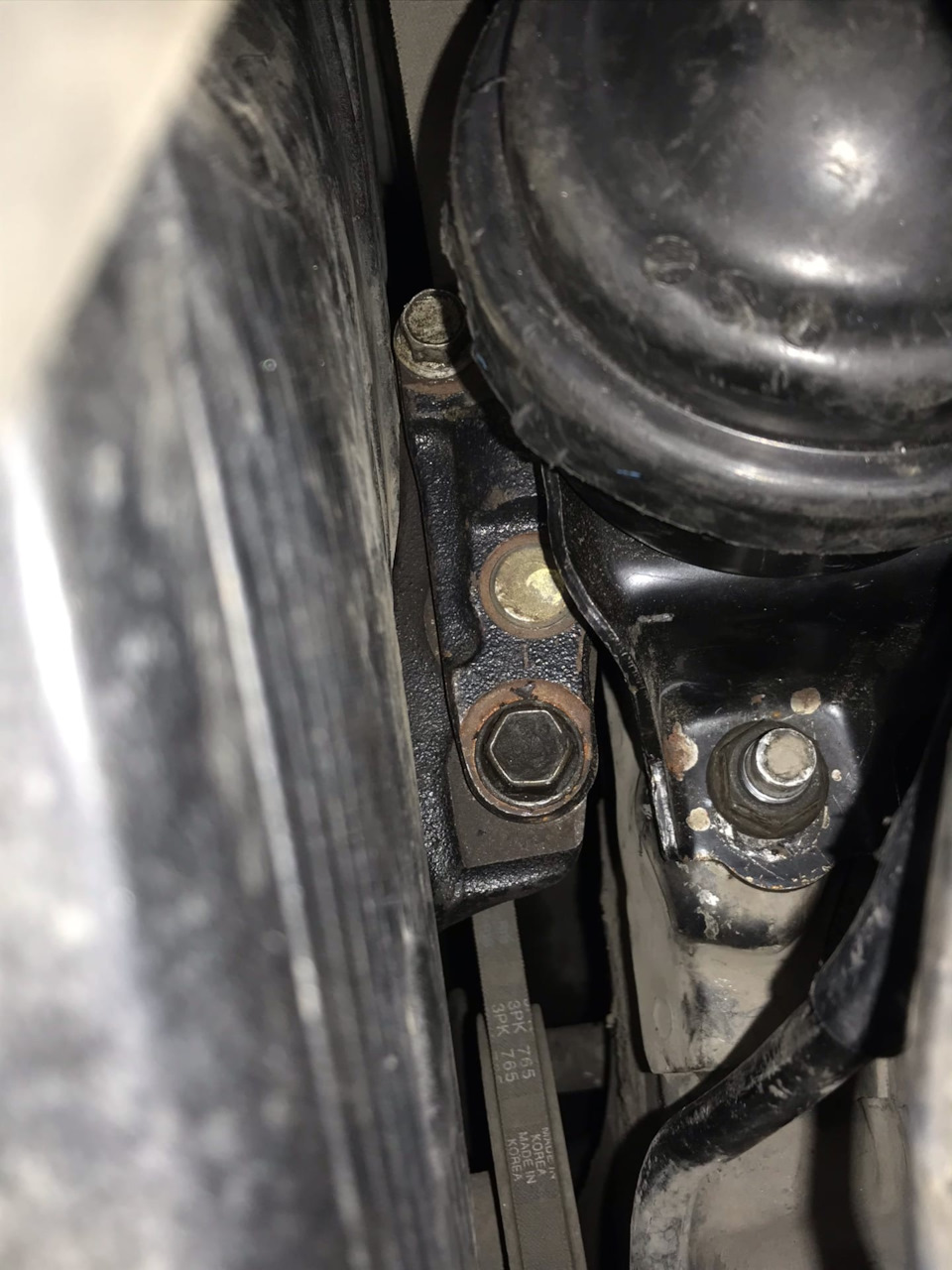 Гелевая подушка двигателя от Toyota ST202 (3s-fe) на Toyota SV-30 (4s ...