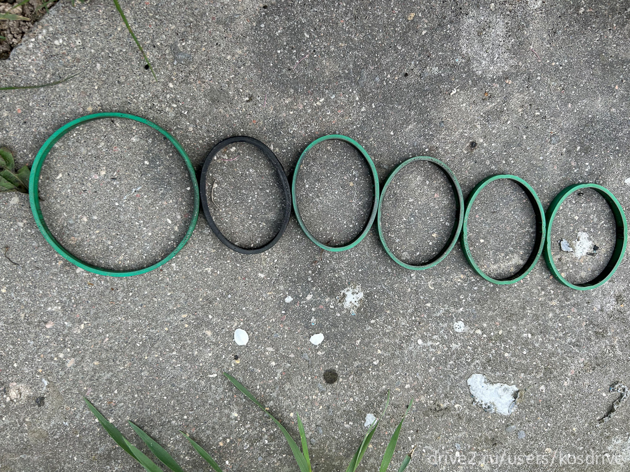 Замена всех прокладок впускного коллектора, злосчастный кронштейн ...