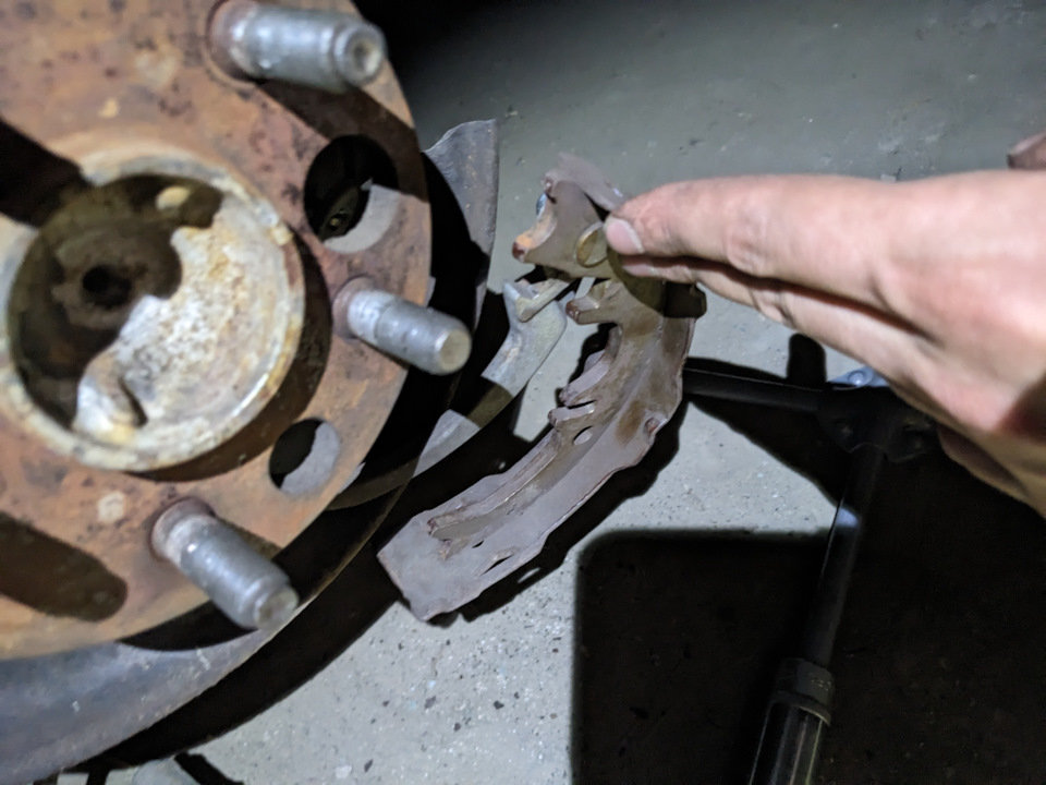 Стук, грохот колодок сзади. Решение проблемы — Toyota Carina ED (3G), 2 ...