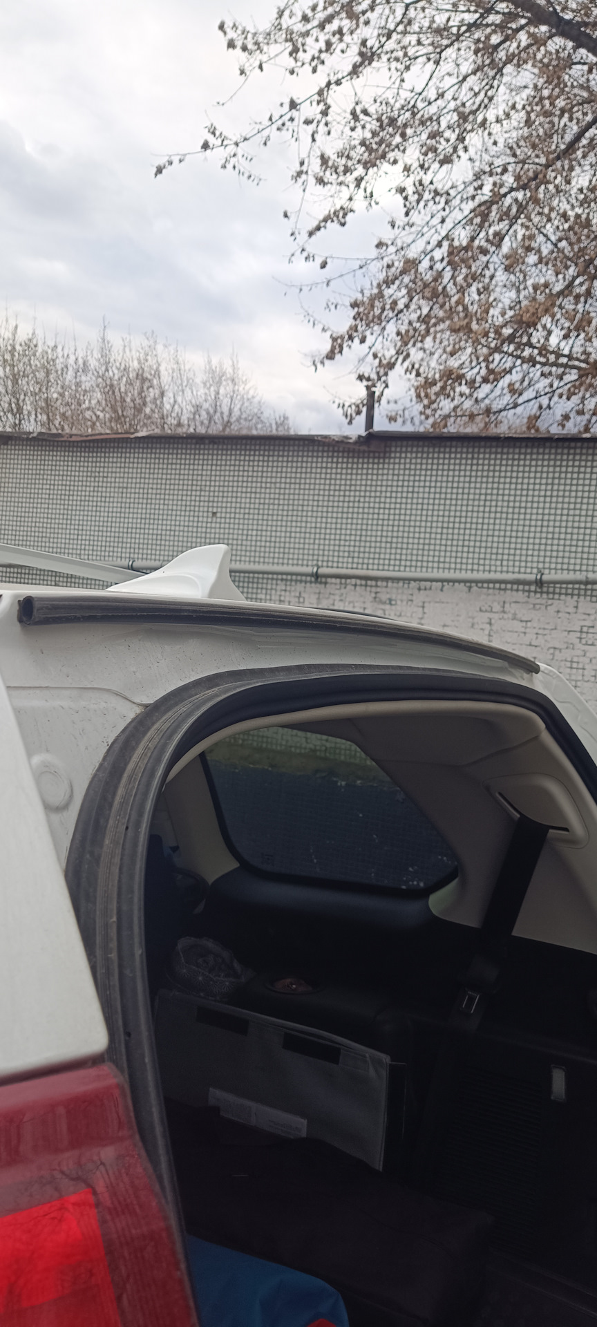 Дополнительные уплотнители на капот и 5-ую дверь Haval h9 — Haval H9 (1G), 2 л, 2023 года ...