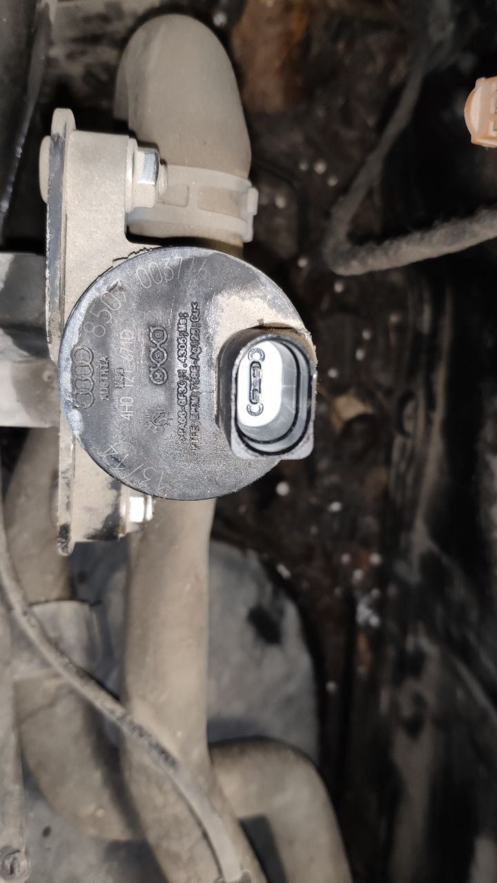 Замена запорного клапана ОЖ -N82-/-N422, замена масла, фильтров ...