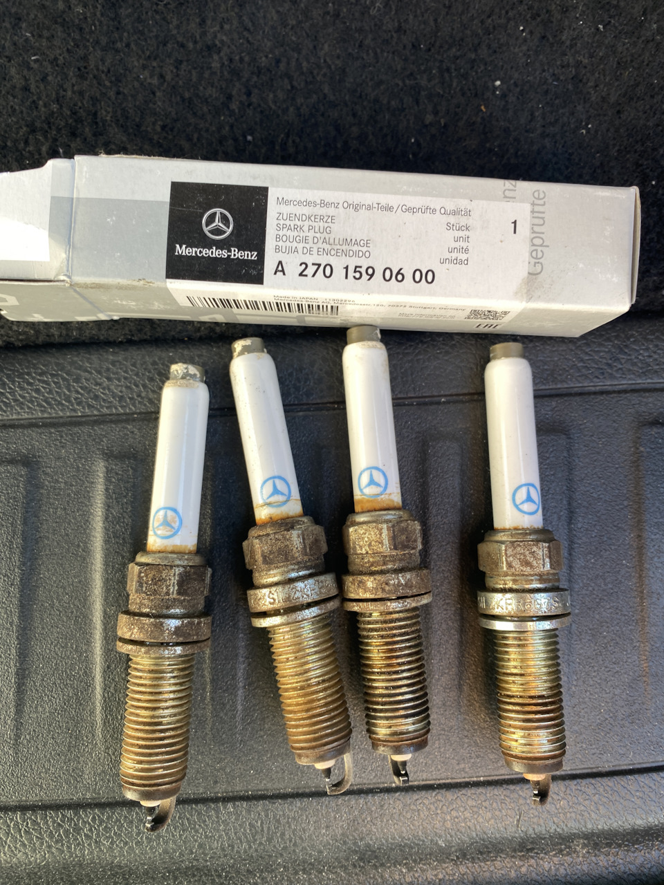 Замена свечей — Mercedes-Benz B-Class (W246), 1,6 л, 2014 года | визит ...