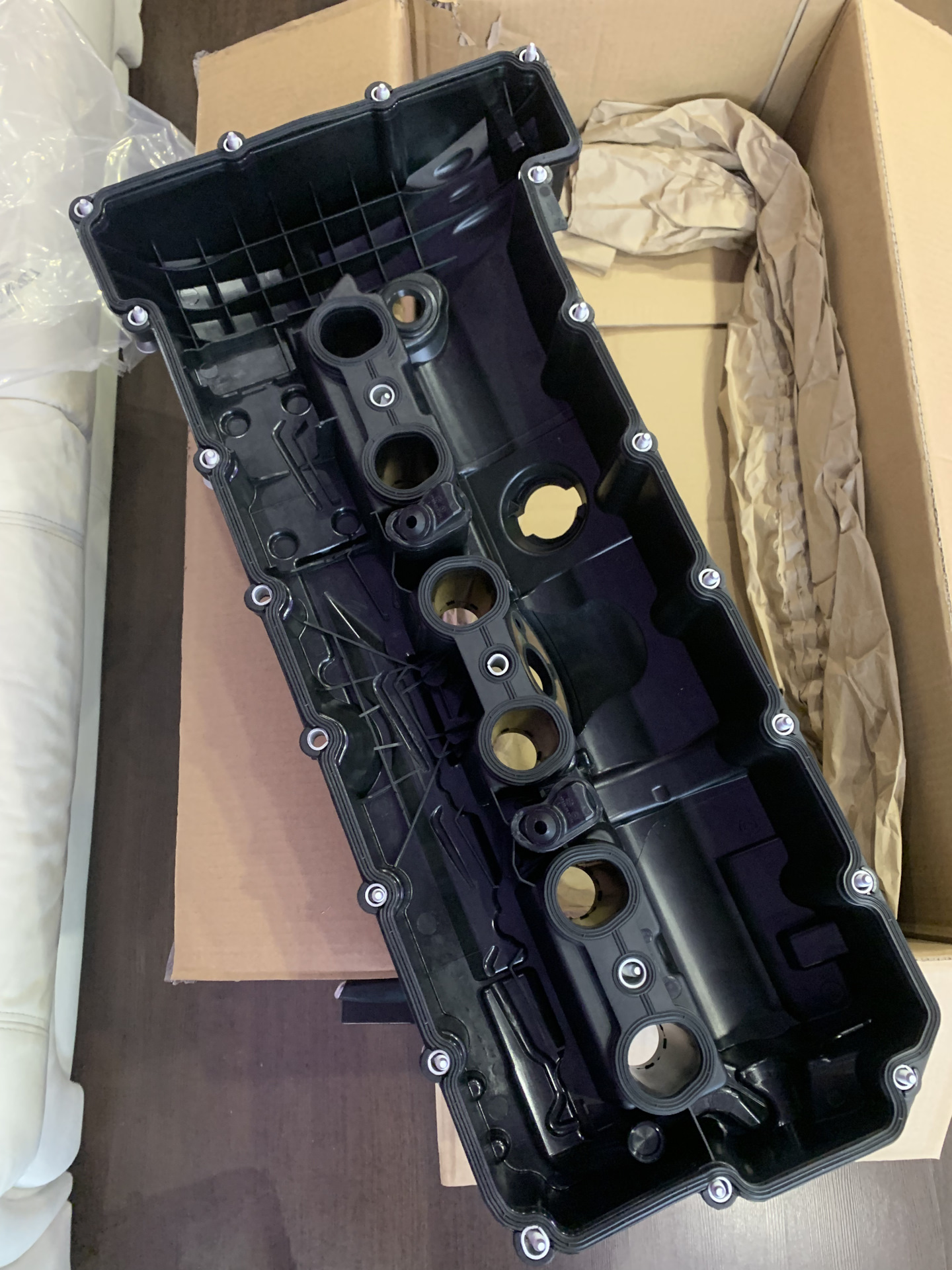 #75. Клапанная крышка — BMW 5 series (E60), 3 л, 2007 года | запчасти ...