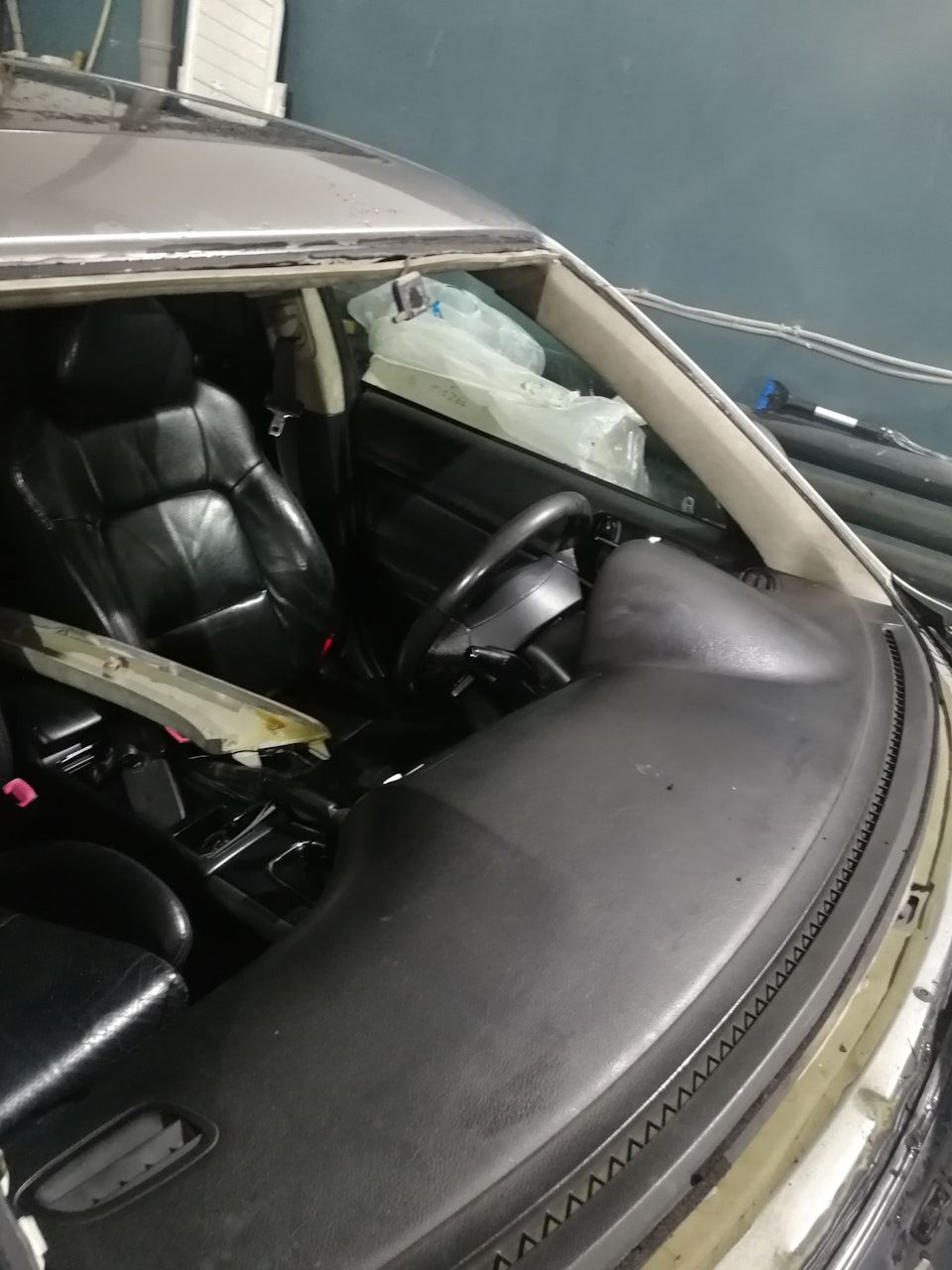 Новое лобовое стекло (с подогревом) — Subaru Legacy (BL/BP), 2 л, 2005 ...