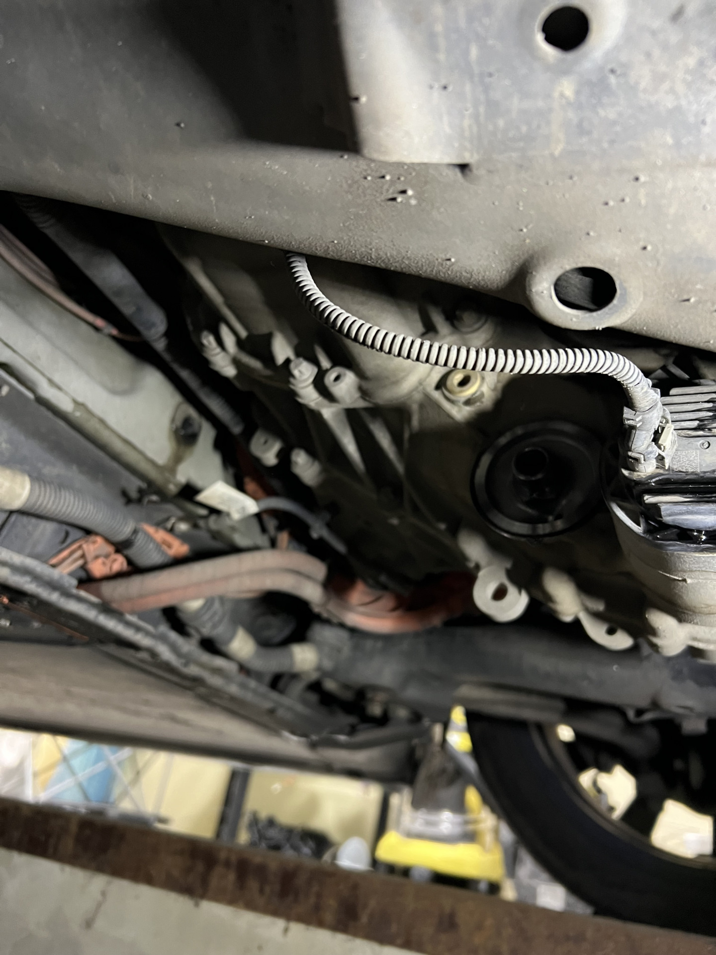 Замена масла — Tesla Model 3 (1G), 2018 года | плановое ТО | DRIVE2