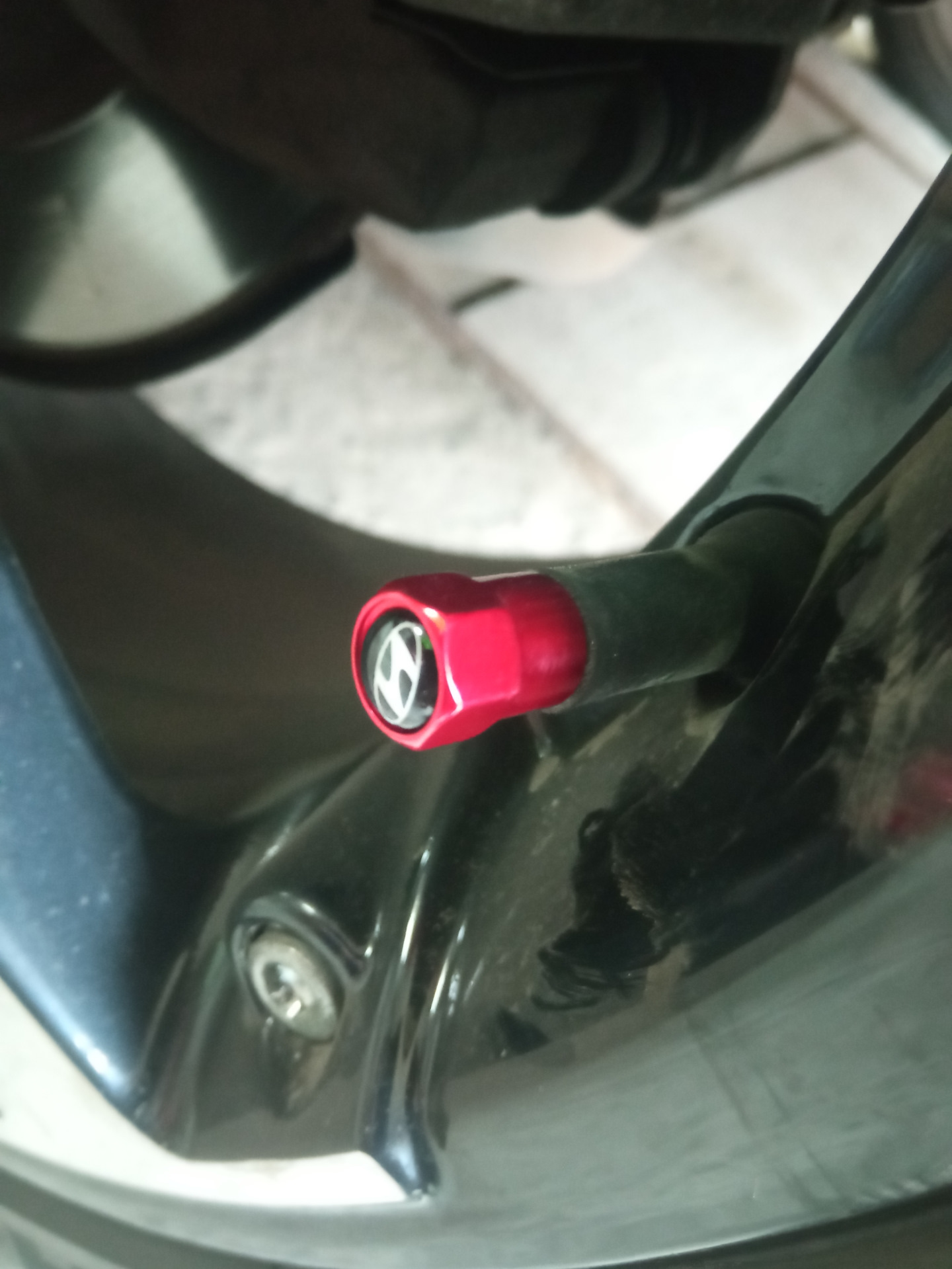 Колпачки на диски. — Hyundai Veloster (1G), 1,6 л., 2014 года | просто ...