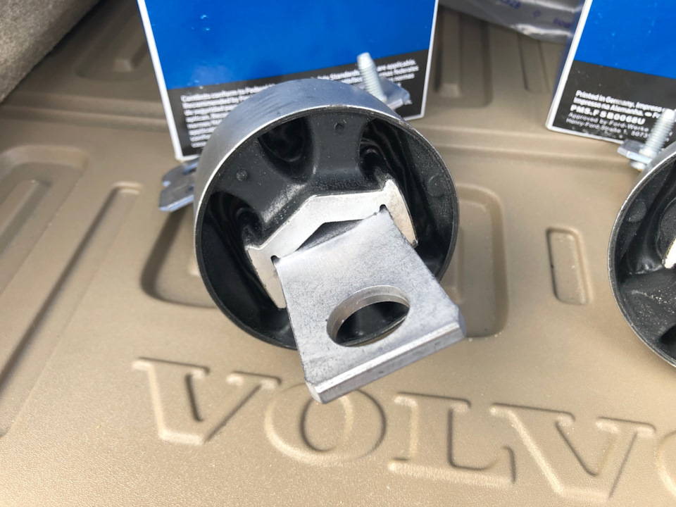 Мойка днища и замена сайлентблоков — Volvo XC60 (1G), 2,4 л, 2011 года ...