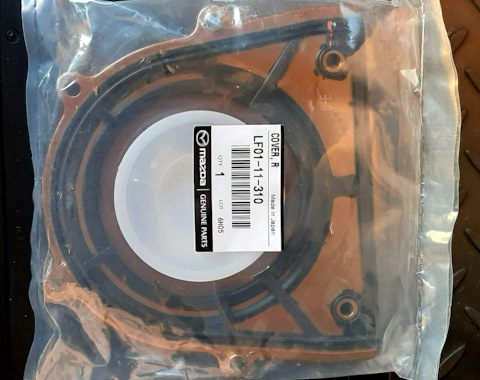 LF0111310 Задняя крышка картера двигателя с Mazda | Запчасти на DRIVE2