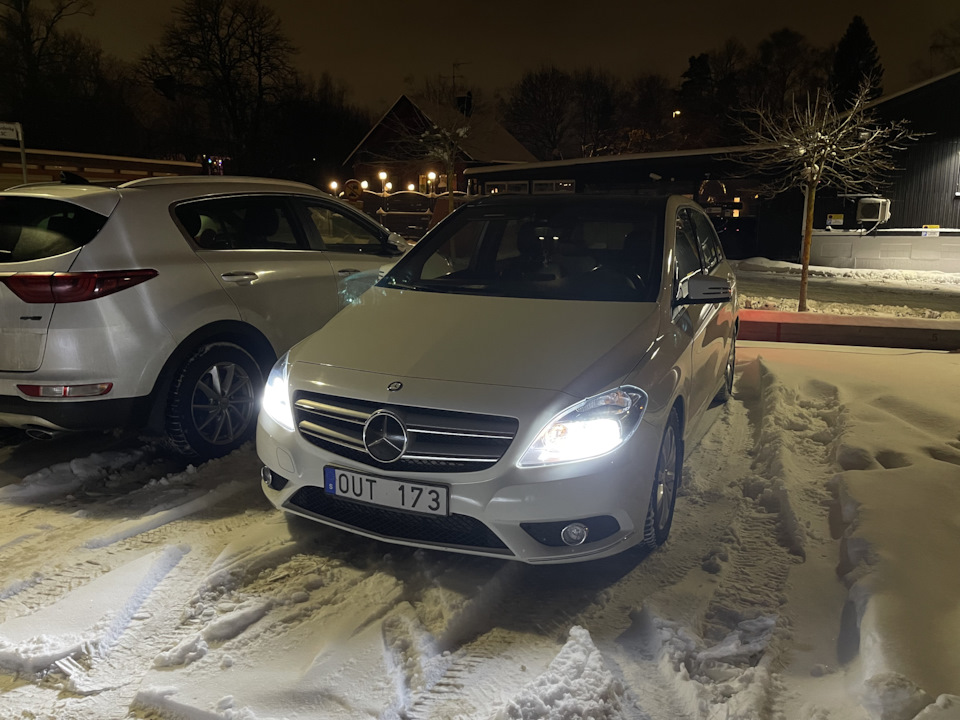 Китайский Led в галогенные фары — Mercedes-Benz B-Class (W246), 1,8 л ...