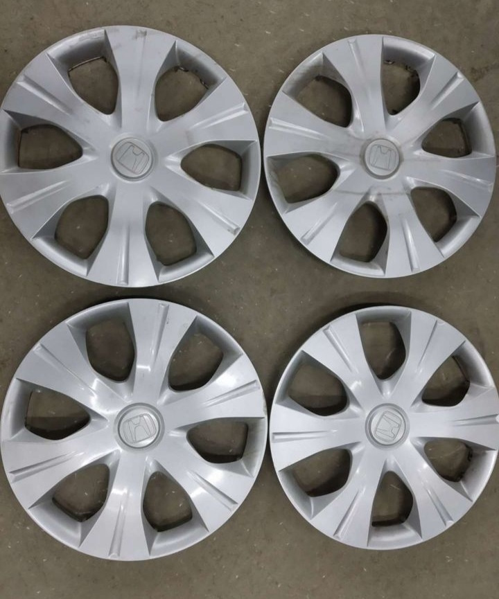 Продам колпаки Honda R14 на Honda Freed (1G). Б/у | 2 500 ₽ в городе ...