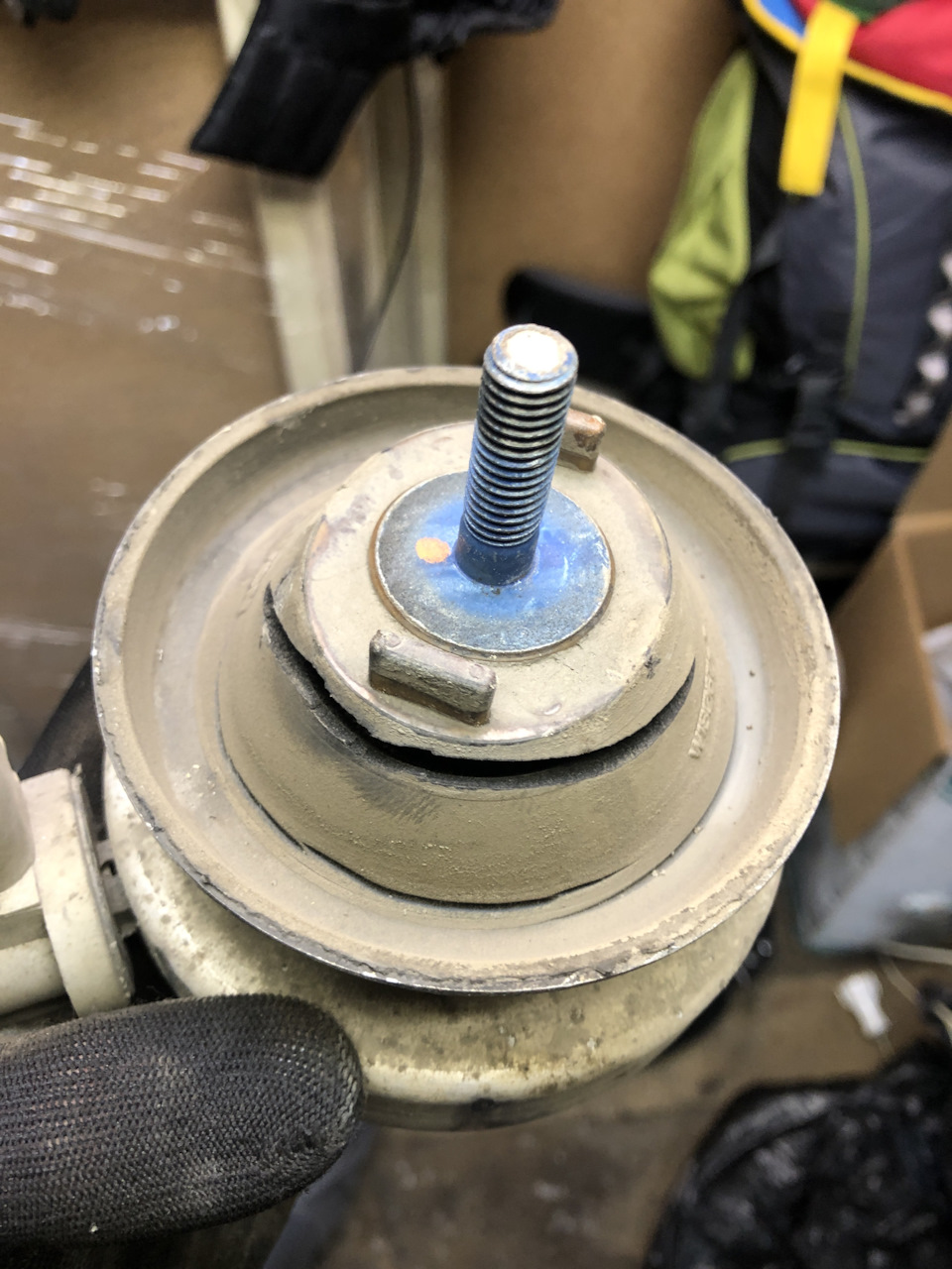 Подушки двигателя 4F0 199 379 BL ( Решено) — Audi A6 (C6), 3 л, 2010 ...