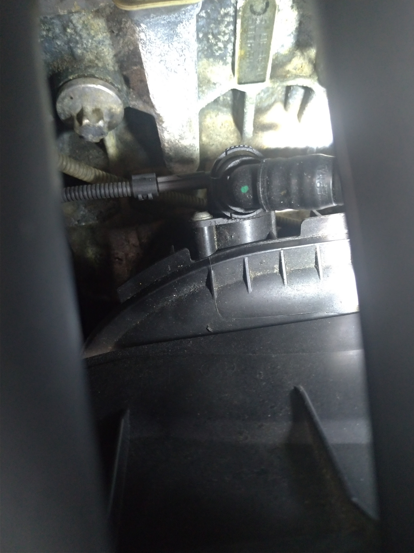 Угловой штуцер с подогревом в системе впуска BMW e60 — BMW 5 series ...