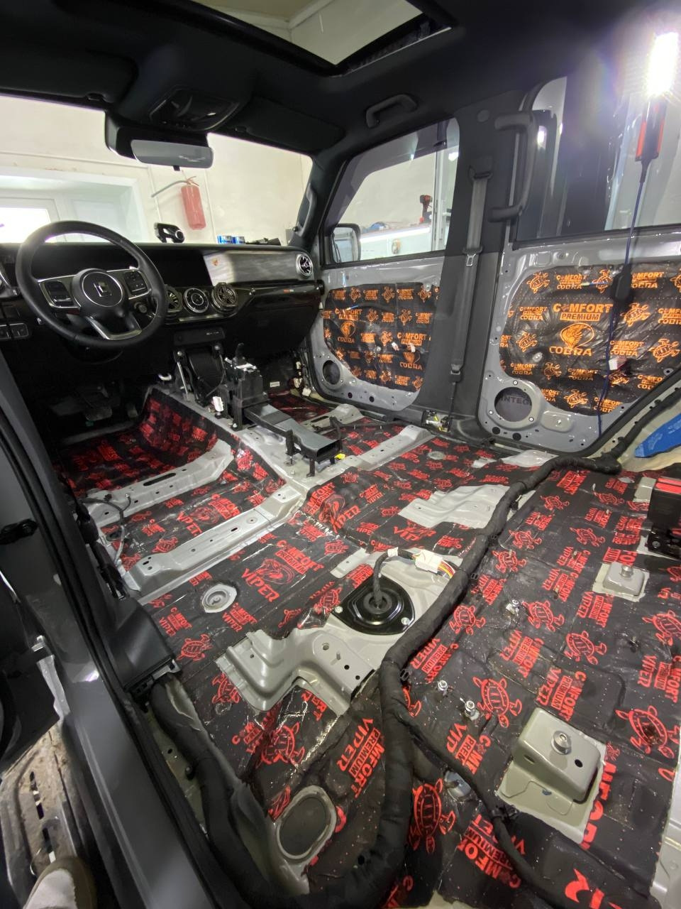 Сделана ШВИ +Pasha sub. — Tank 300, 2 л, 2022 года | автозвук | DRIVE2