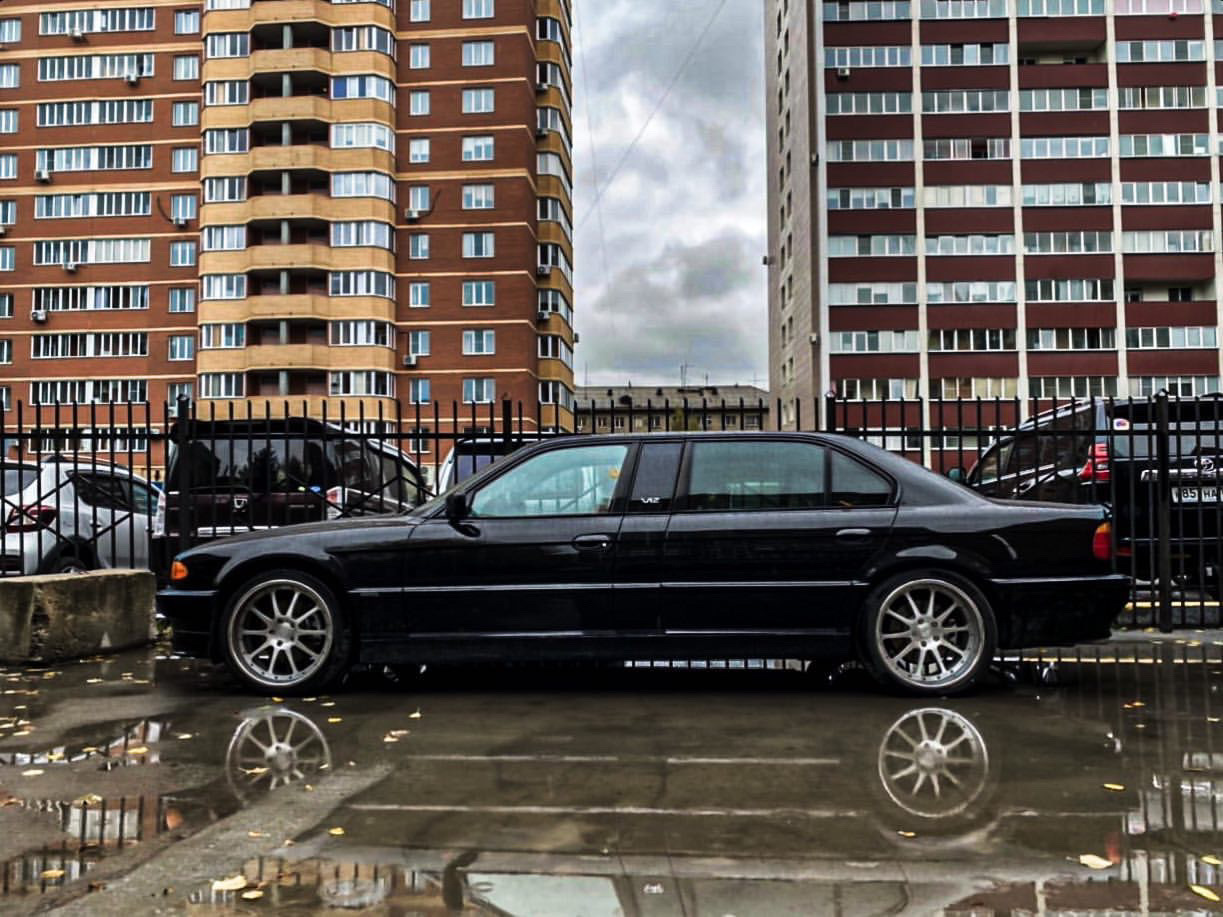 Осень и L7 — BMW 7 series (E38), 5,4 л, 2000 года | просто так | DRIVE2