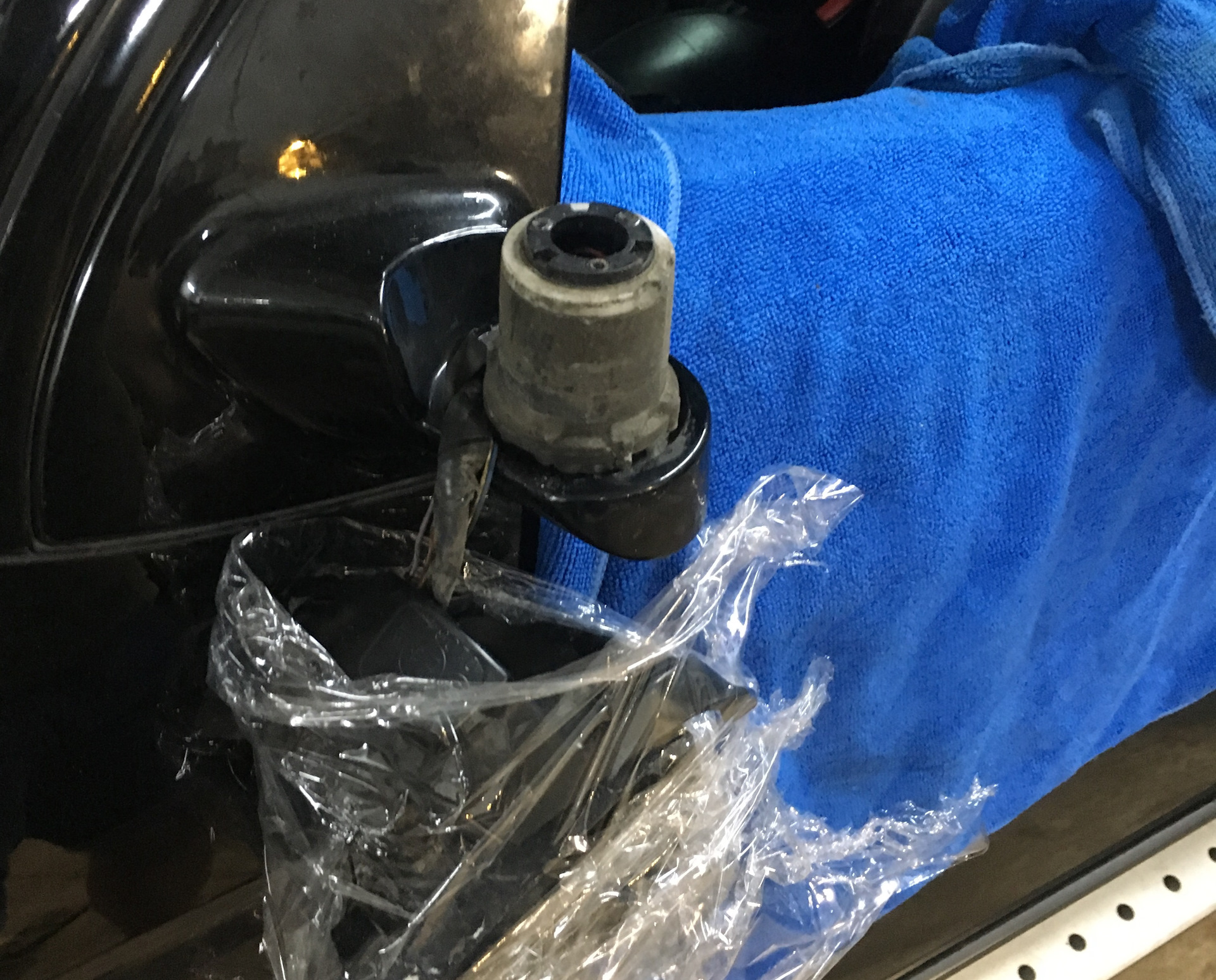 Замена клапана ВКГ — Audi A6 (C6), 2,4 л, 2006 года | своими руками ...