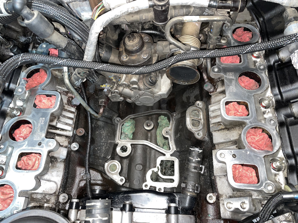 Антифриз в развале — Volkswagen Touareg (2G), 3 л, 2012 года | своими ...