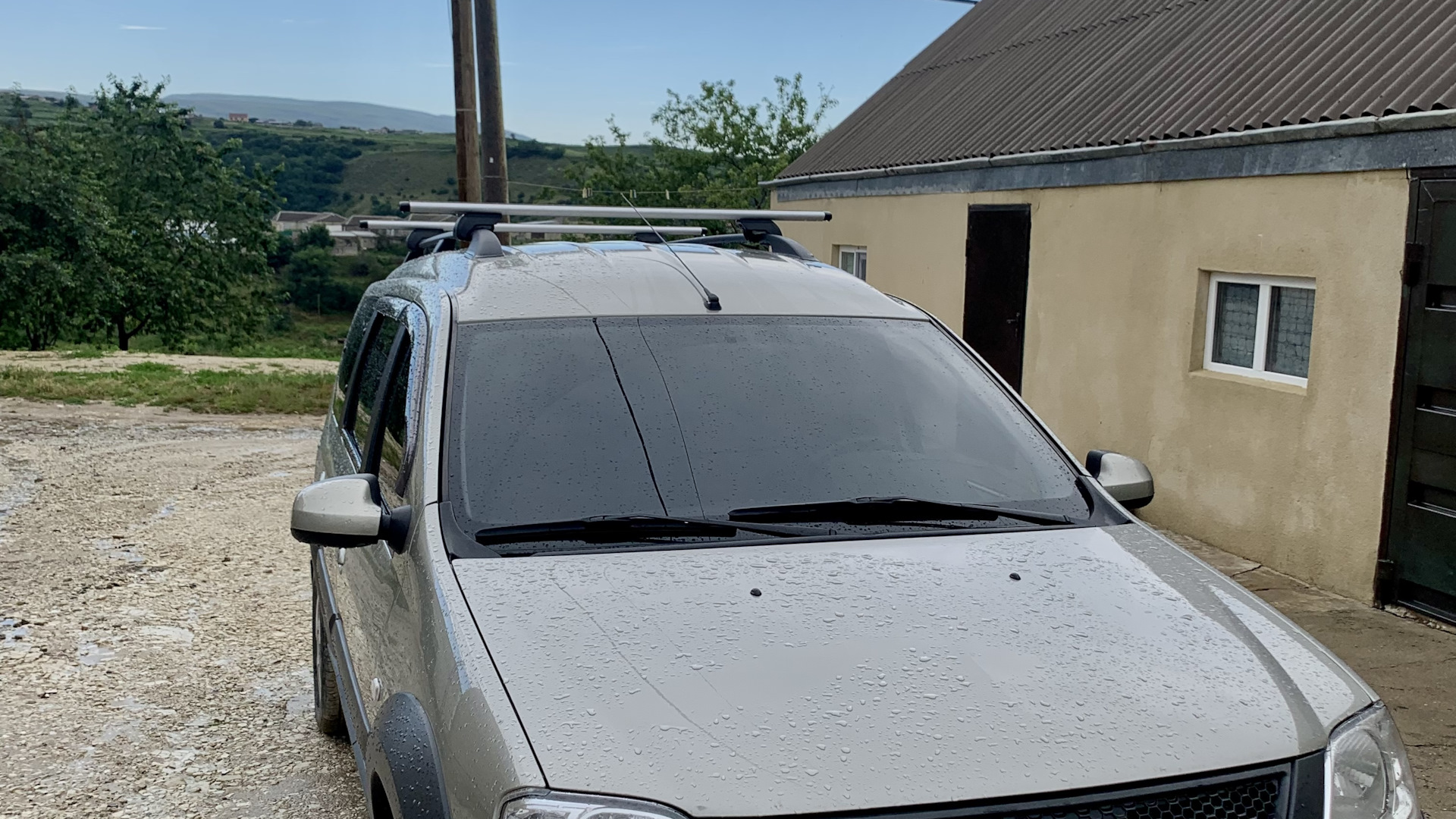 Lada Largus Cross 1.6 бензиновый 2017 | Анаконда на DRIVE2