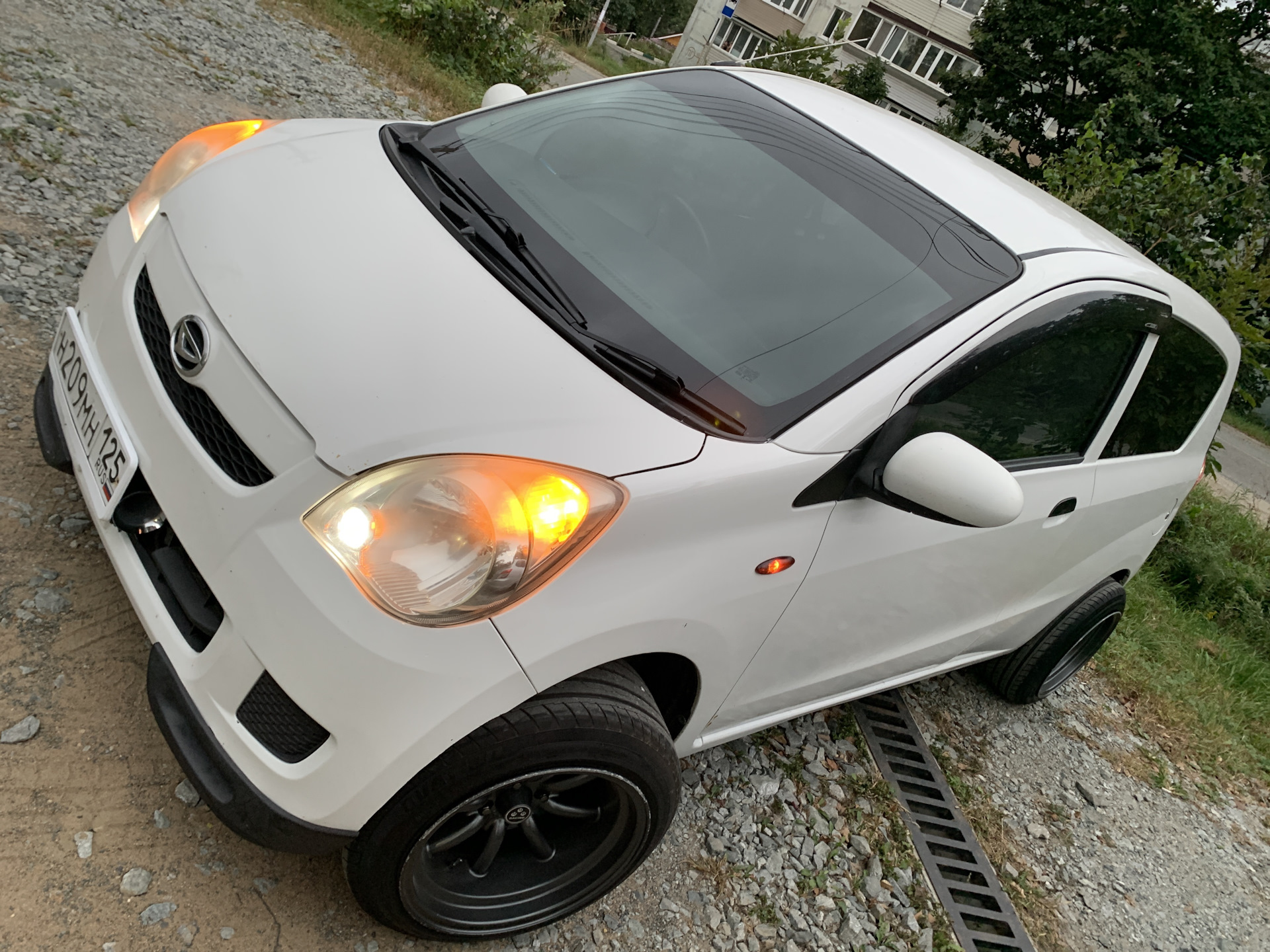 Закос под black edition — Daihatsu Mira (L275/L285), 0,7 л, 2011 года | тюнинг | DRIVE2