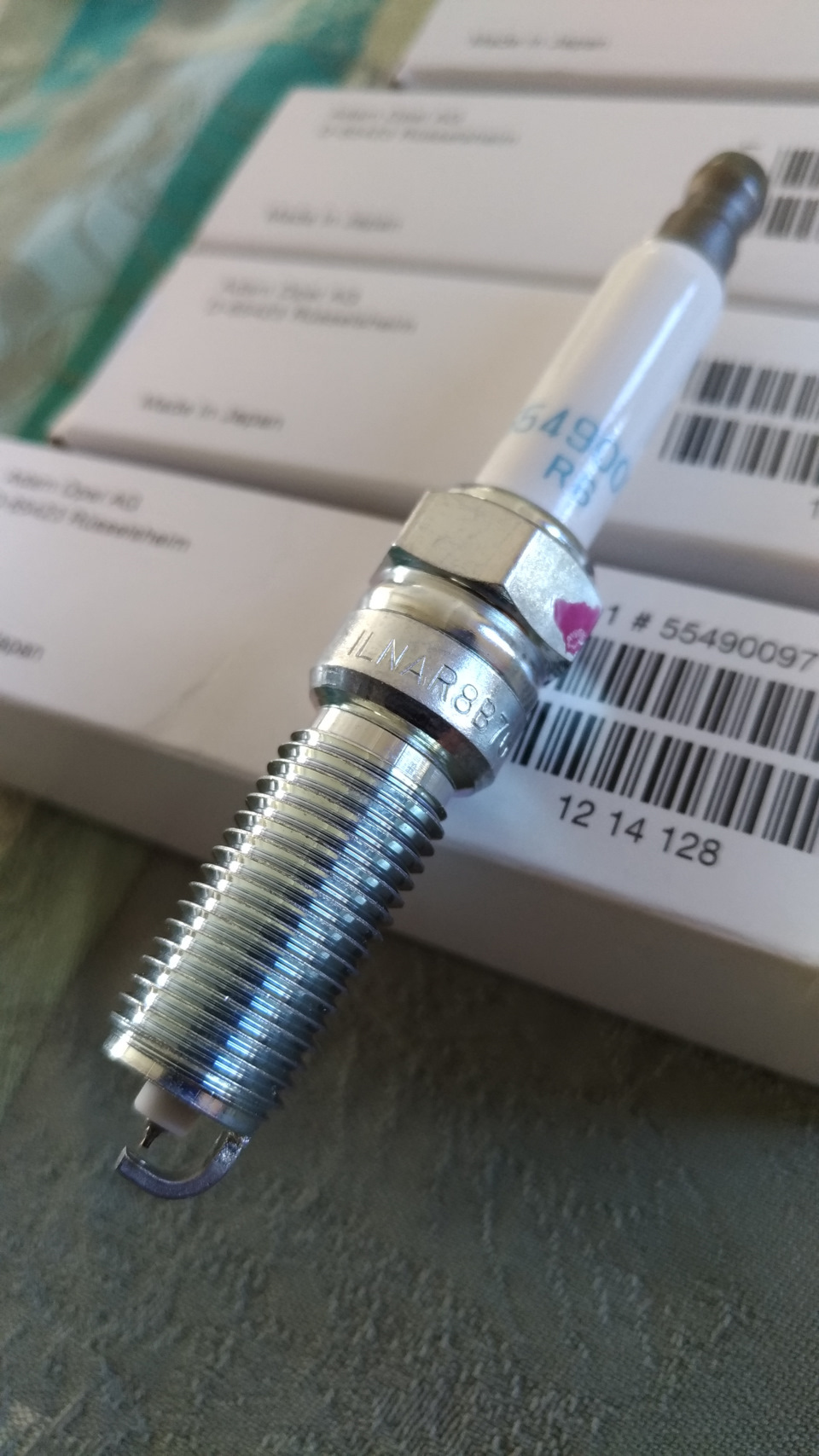 Spark plugs 55490097 — Opel Insignia (1G), 1,6 л, 2015 года | запчасти ...