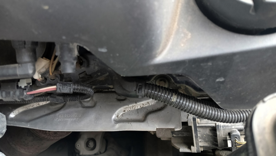 #25 Термоэкран коллектора — BMW X1 (E84), 2 л, 2014 года | своими ...