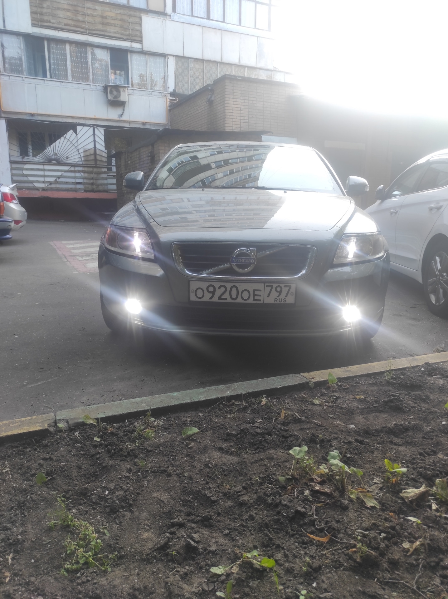 LED лампочки в туманки — Volvo S40 (2G), 2 л, 2011 года | своими руками ...