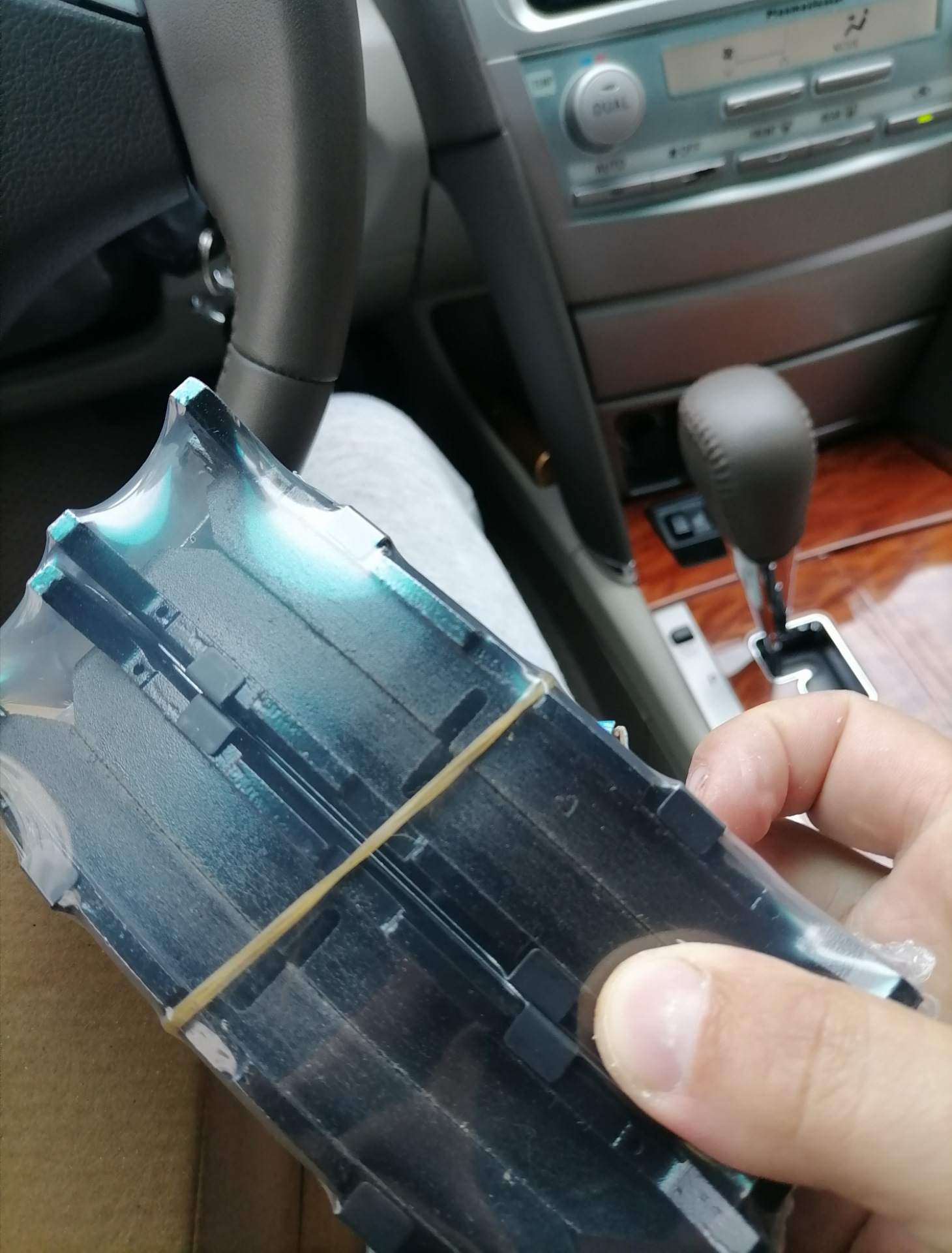 Замена передних колодок камри 40 — Toyota Camry (XV40), 2,4 л, 2008 ...