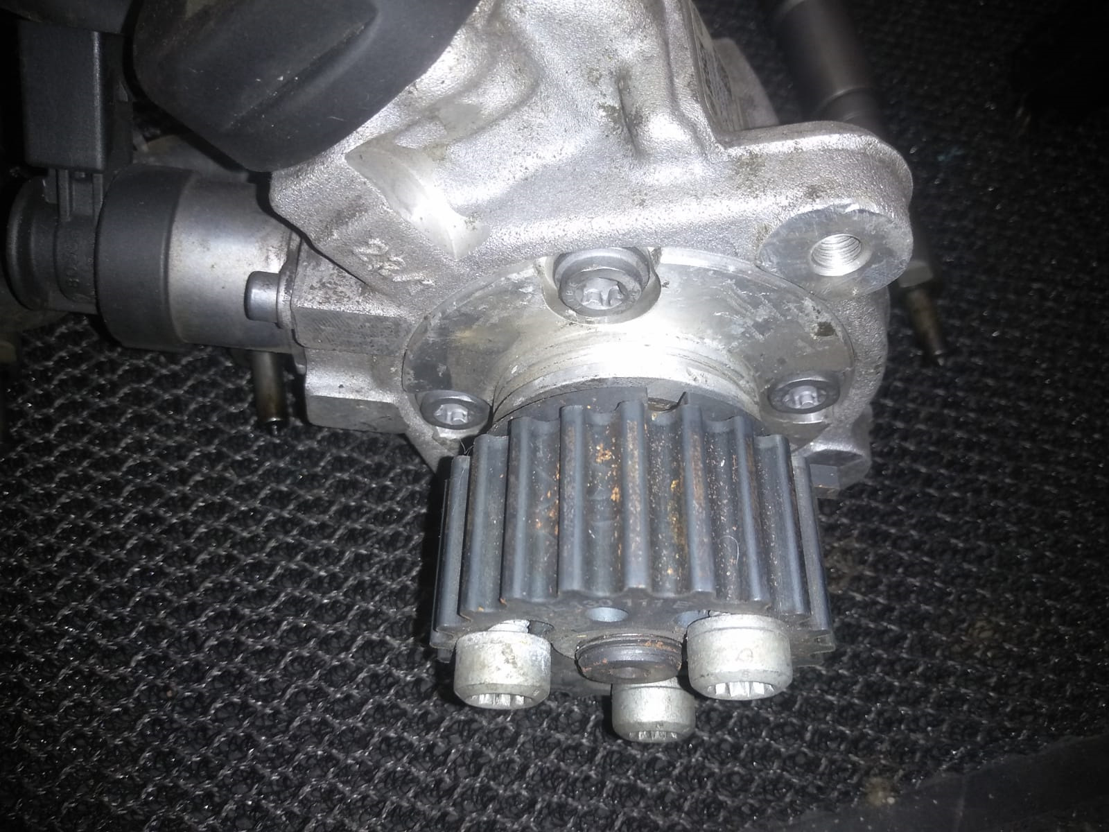 ТНВД 2.0TDI VW TRANSPORTER VI, MULTIVAN VI : 03L 130 755 J, 03L 130 755 ...