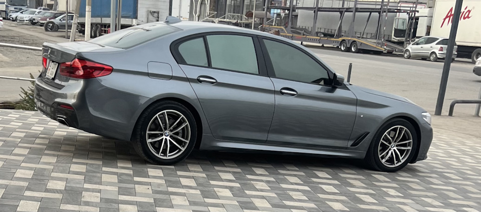 Замена дисков на R19 — BMW 5 series (G30), 2 л, 2017 года | колёсные диски | DRIVE2