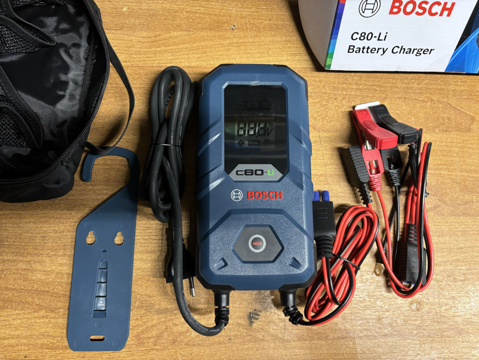 Зарядное устройство Bosch C80-Lİ — Toyota Land Cruiser Prado 150-series ...