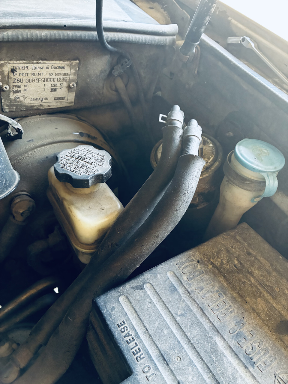 Смена сепаратора от киа, замена топливного фильтра и датчика воды ...