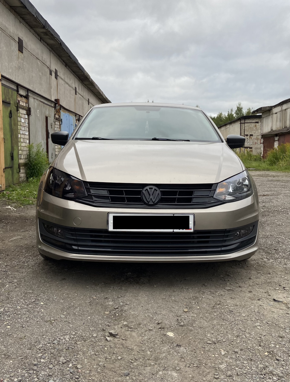 Тонировка фар. — Volkswagen Polo Sedan, 1,6 л, 2015 года | стайлинг ...