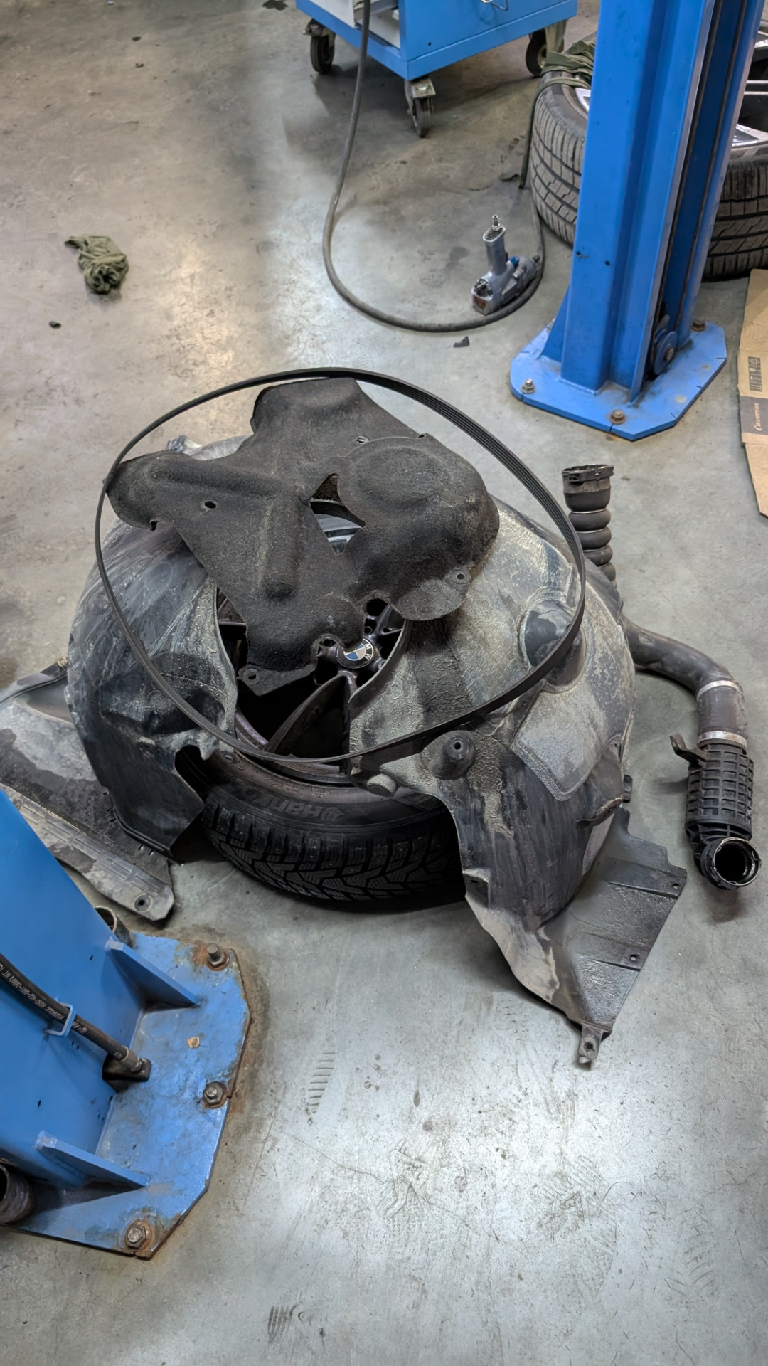 17. Замена помпы, крышки ГРМ, ТО и мелочь — BMW 2 series Gran Tourer ...