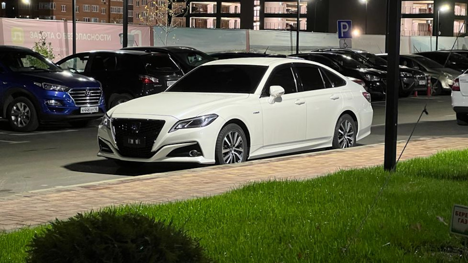 Toyota Crown (S220) 2.5 гибридный 2019 | на DRIVE2
