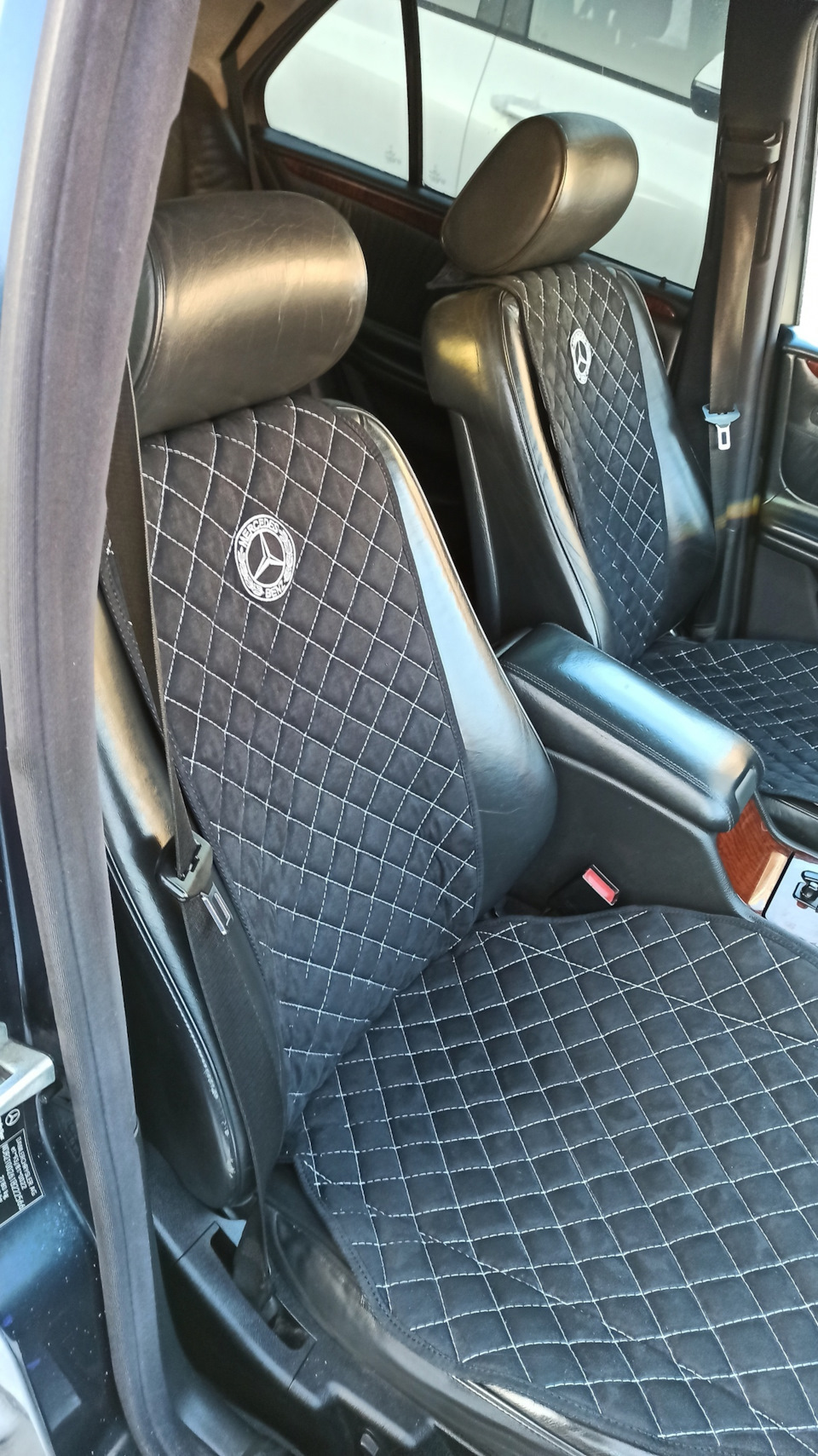 Коврики и накидки — Mercedes-Benz E-class (W210), 3,2 л, 2000 года ...