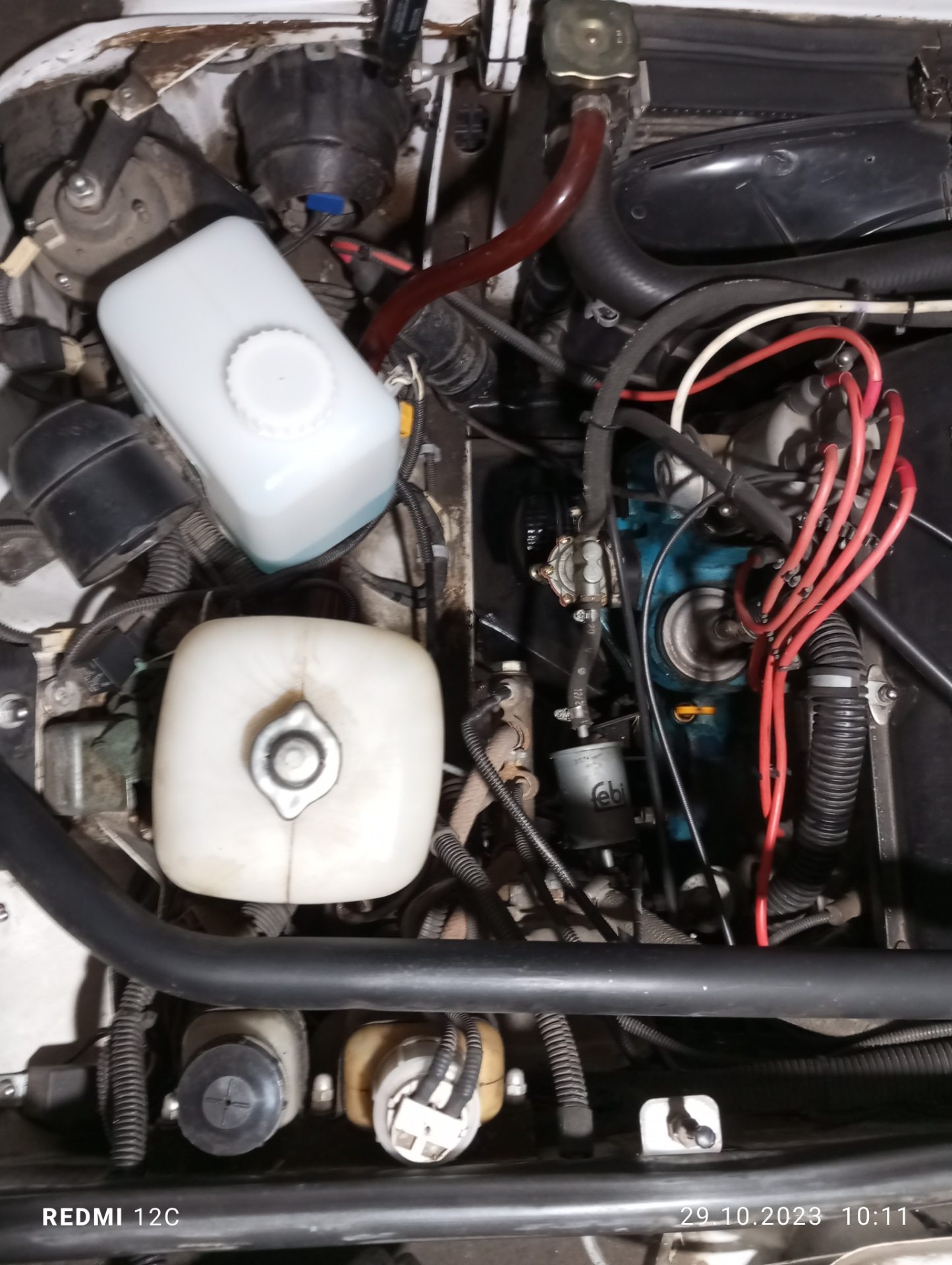 Бачок омывателя который стал жертвой ТО — Lada 21063, 1,6 л, 1980 года ...