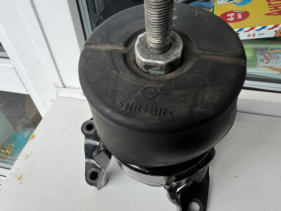 113201AA1A Подушка двигателя в сборе NISSAN INFINITI | Запчасти на DRIVE2