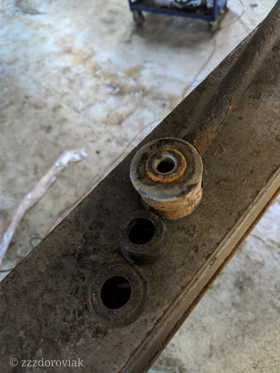 Поменял хорошие сайлентблоки панары на новые — ТагАЗ Tager 3D, 3,2 л ...