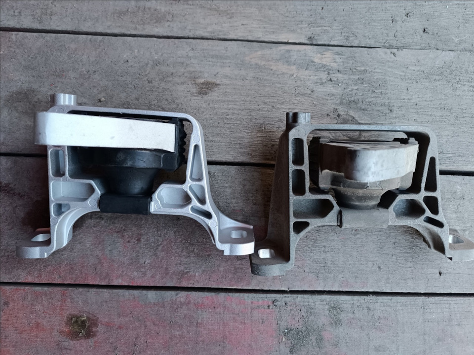 Замена подушки двигателя Mazda 3 bl B38M39060B — DRIVE2