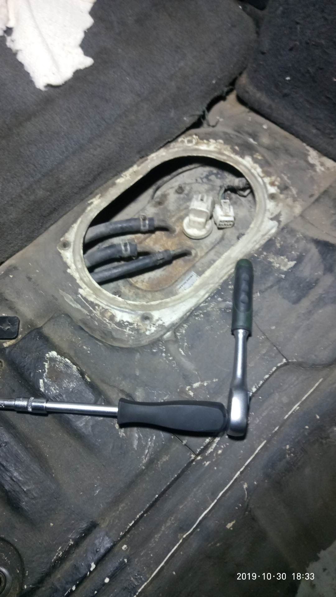 Замена бензонасоса — Subaru Legacy (BD/BG/BK), 2 л, 1996 года | своими ...