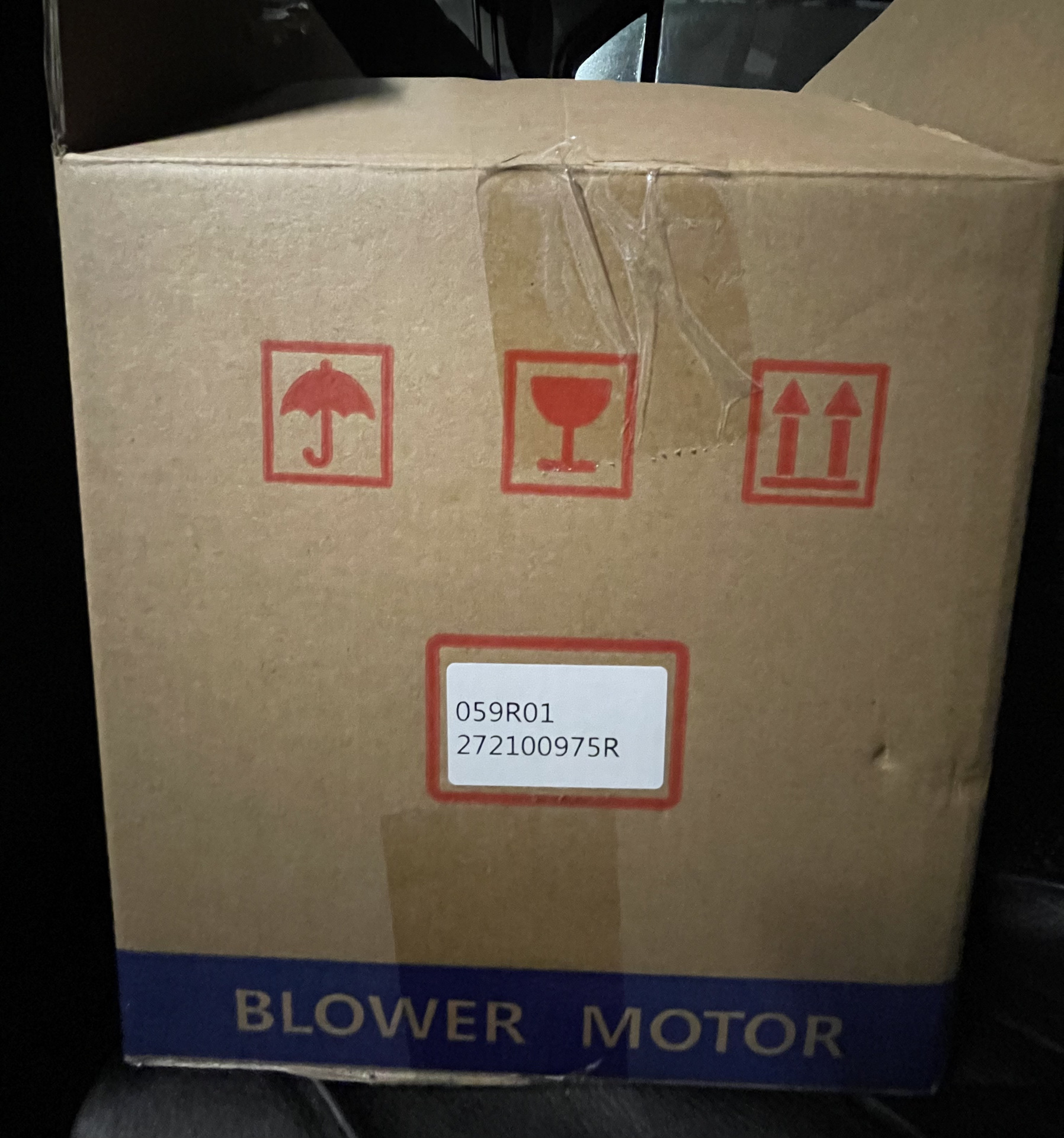 Замена вентилятора отопителя Logan 2 — Renault Logan (2G), 1,6 л, 2016 ...